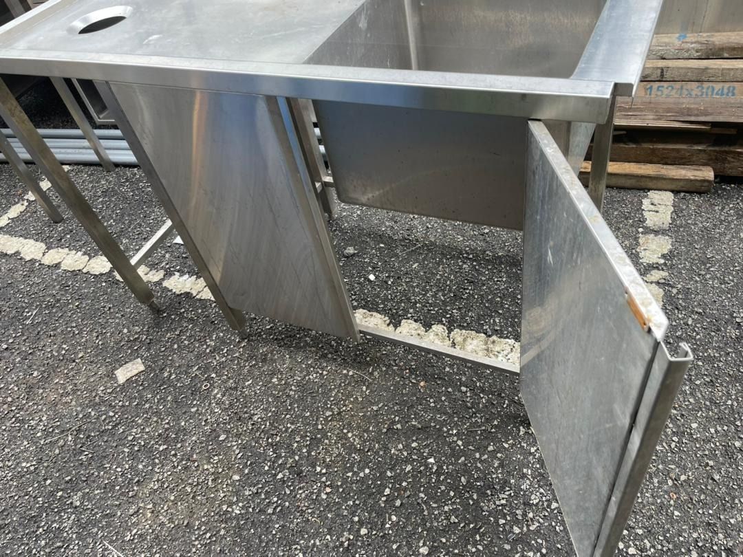 Stainless steel single bowl sink w/ scrap hole & 2 door & 2 tier, TV ...