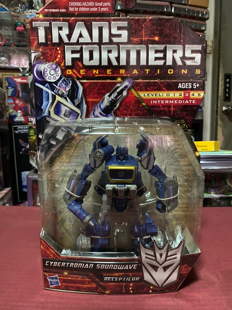 Transformers Hasbro Generations Soundwave Brand New G1, Hobbies & Toys ...