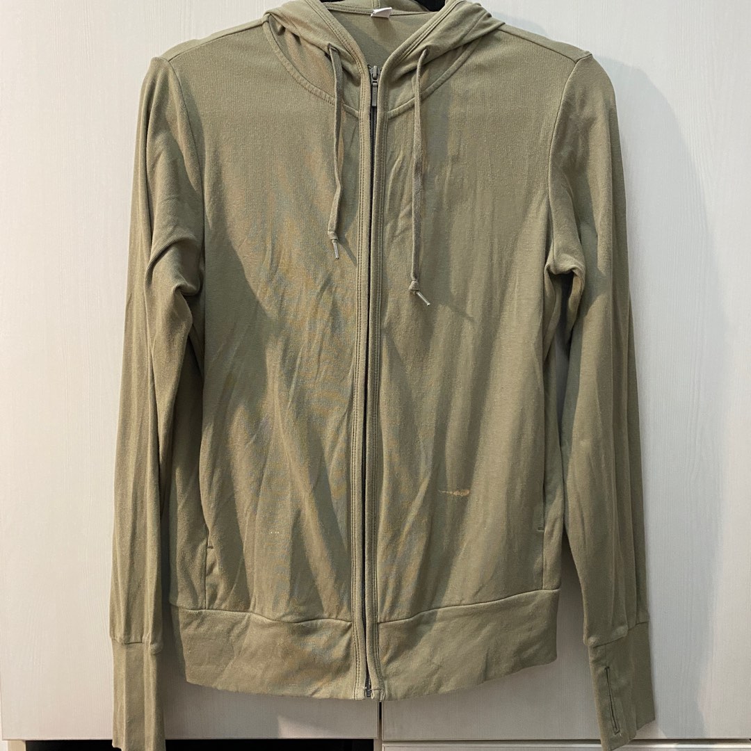 Uniqlo Jacket, Women's Fashion, Coats, Jackets and Outerwear on Carousell