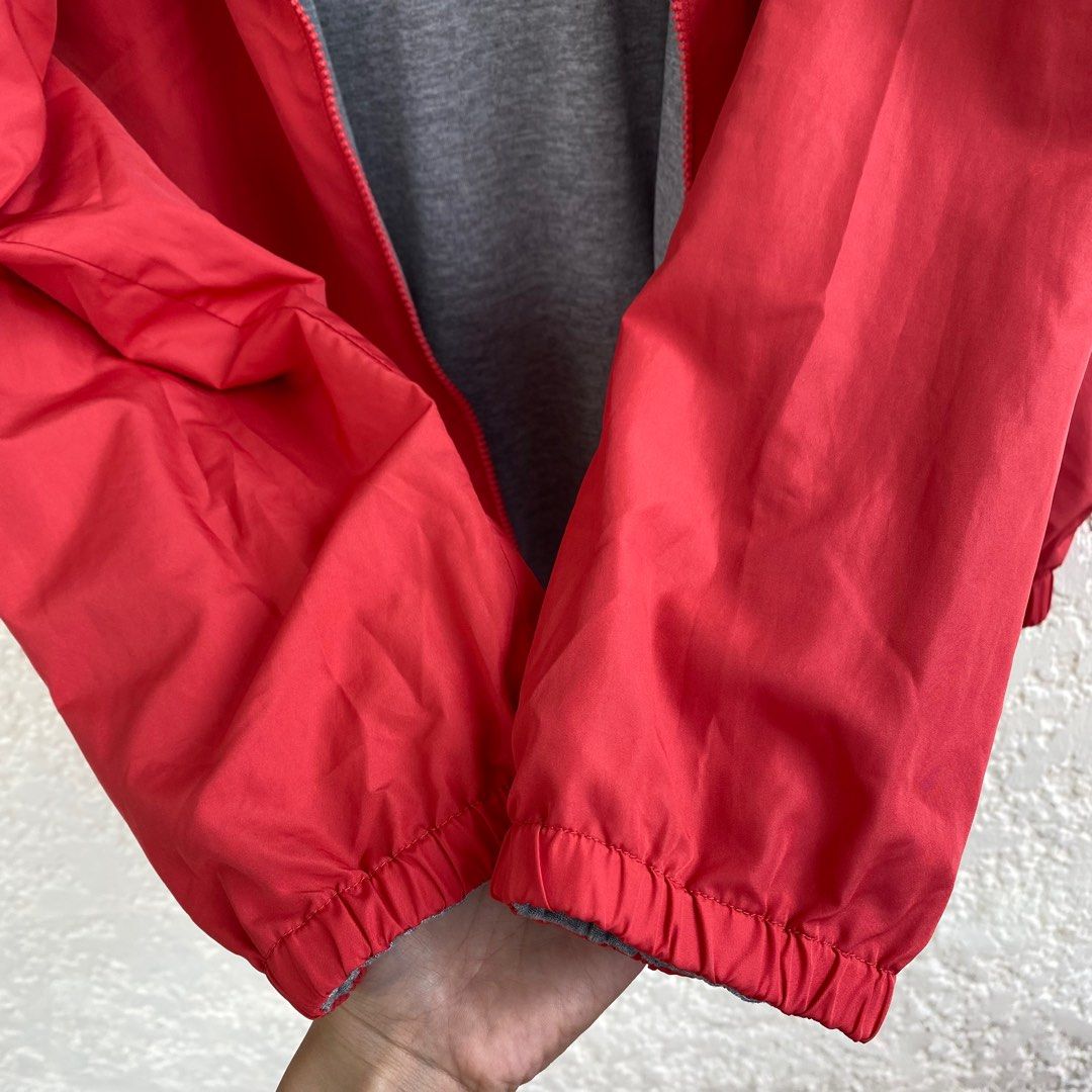 Uniqlo Reversible Parka Waterproof Jacket (Red Large), Women's Fashion ...