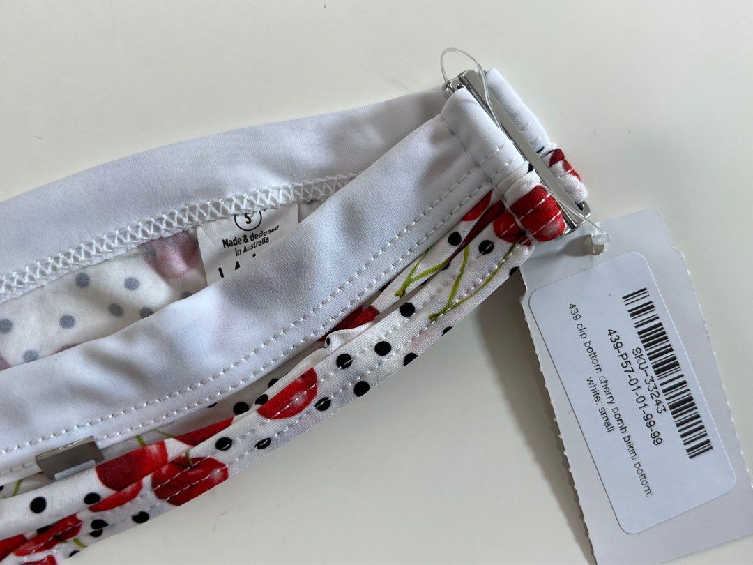 Wicked weasel t back swimming wear, 女裝, 泳裝, 泳衣 - Carousell