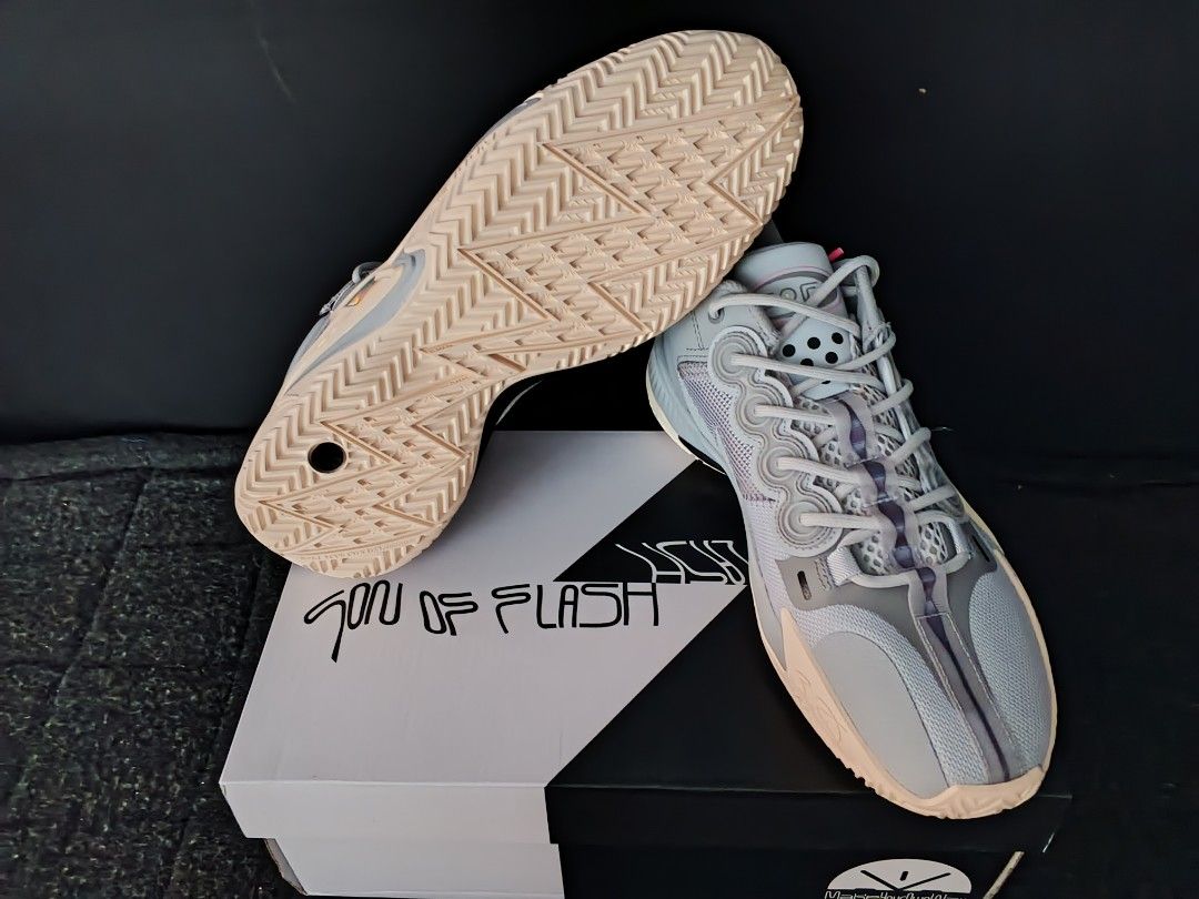 WOW Son Of Flash "Gray Boy", Men's Fashion, Footwear, Sneakers on Carousell