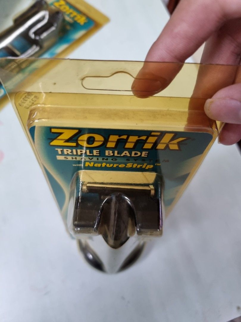ZORRIK Triple Blade Shaving System, Beauty & Personal Care, Men's ...