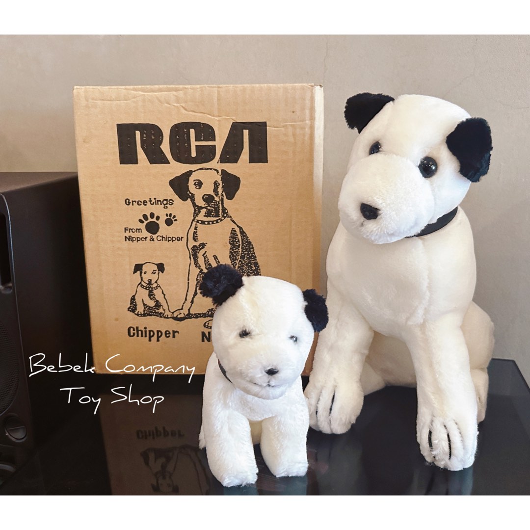 稀有 1992年 英國唱片行 HMV RCA 尼帕 小狗 NIPPER 聽留聲機 玩偶 娃娃 公仔 狗狗 絕版 古董玩具, 書籍、休閒與玩具, 玩具、公仔、桌遊在旋轉拍賣