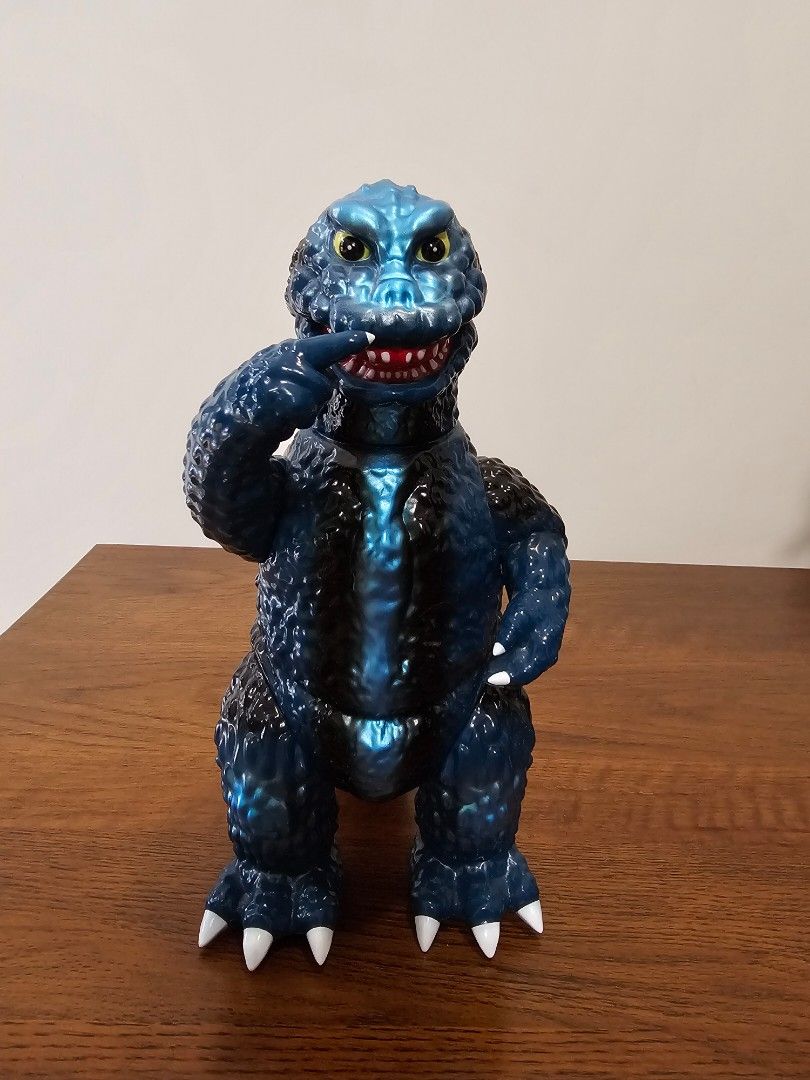 安楽安作 安樂安作 挖鼻 (搪膠 大膠 中膠 膠品 sofubi sofvi Vinyl), 興趣及遊戲, 玩具 & 遊戲類 - Carousell