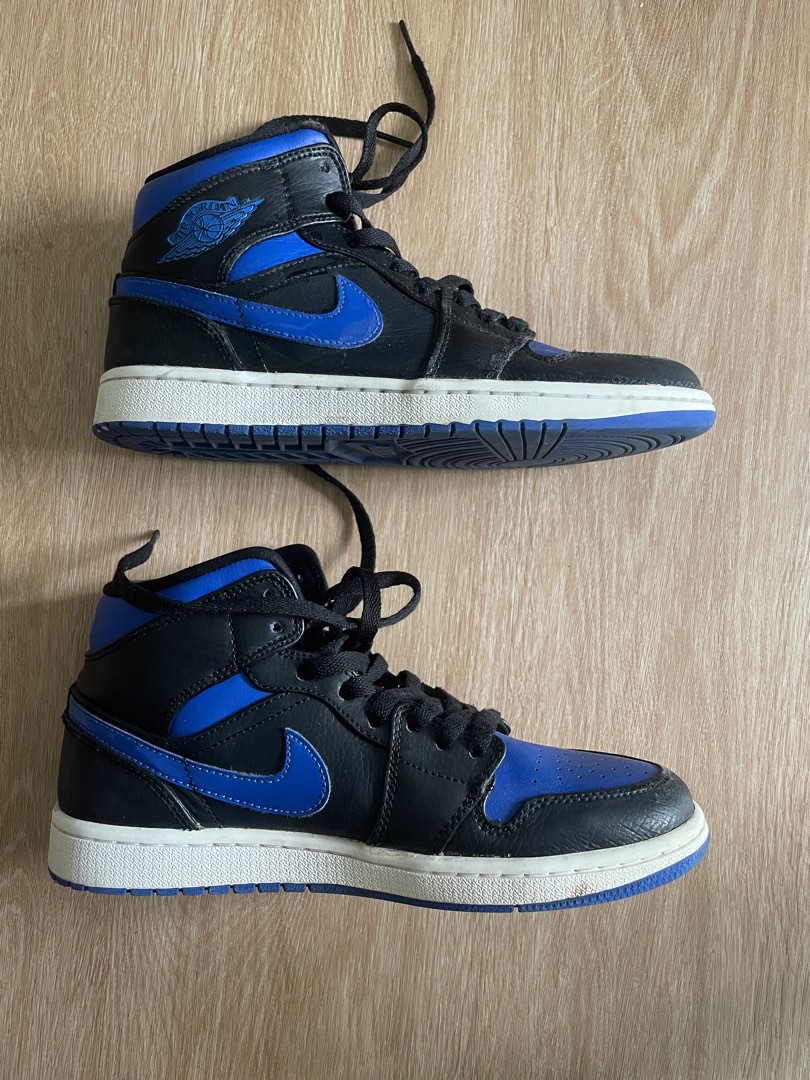 air jordan 1s mid hyper royale, Men's Fashion, Footwear, Sneakers on ...