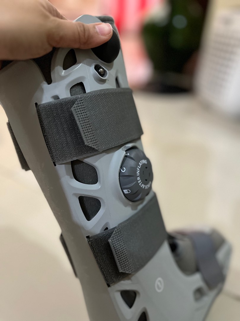 High Aircast Boots- Small, Health & Nutrition, Medical Supplies & Tools ...