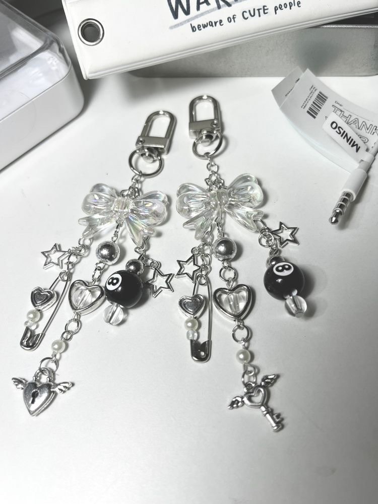 beaded keychain blindbox, Hobbies & Toys, Stationery & Craft, Handmade ...