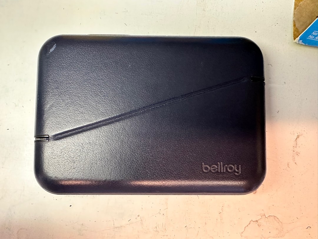 Bellroy Flip, Men's Fashion, Watches & Accessories, Wallets & Card ...