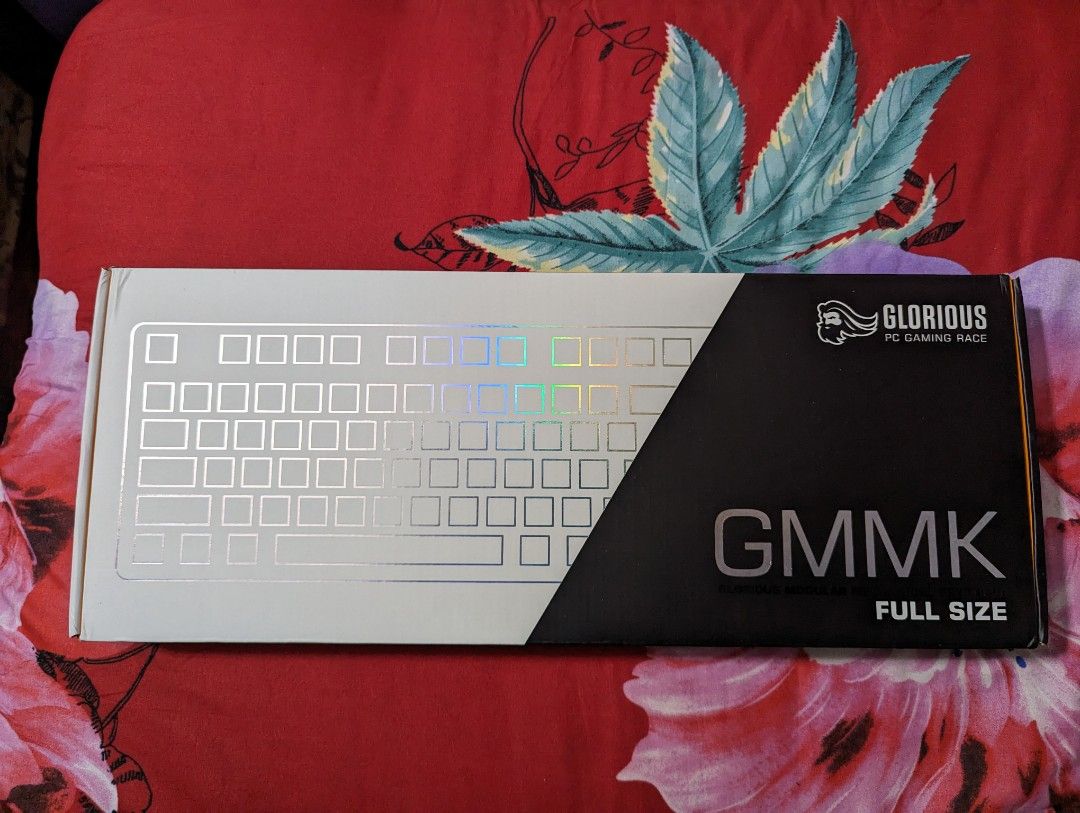 BRAND NEW Glorious GMMK - Full Size Pre Built Gaming Keyboard in White - High Performance ...