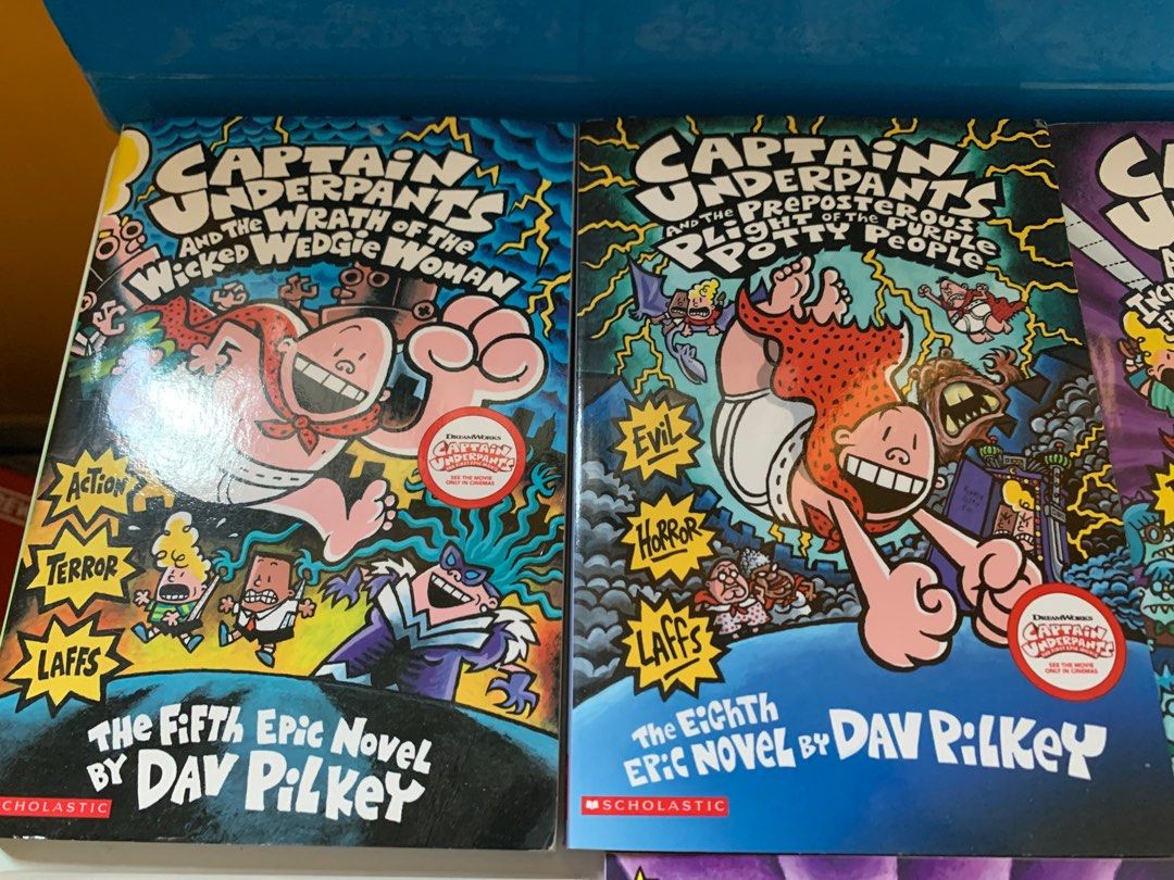 Captain underpants 7 books, 興趣及遊戲, 書本 & 文具, 小說 & 故事書 - Carousell