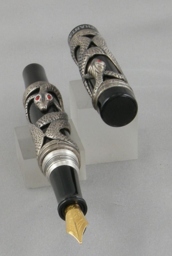 DaniTrio Phantas I Black w/Snake Overlay Fountain Pen(墨水筆), 興趣及遊戲, 手作 ...