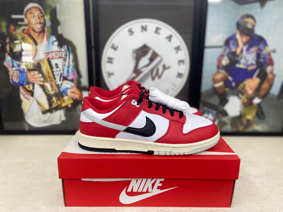 Dunk Low Chicago Split on Carousell