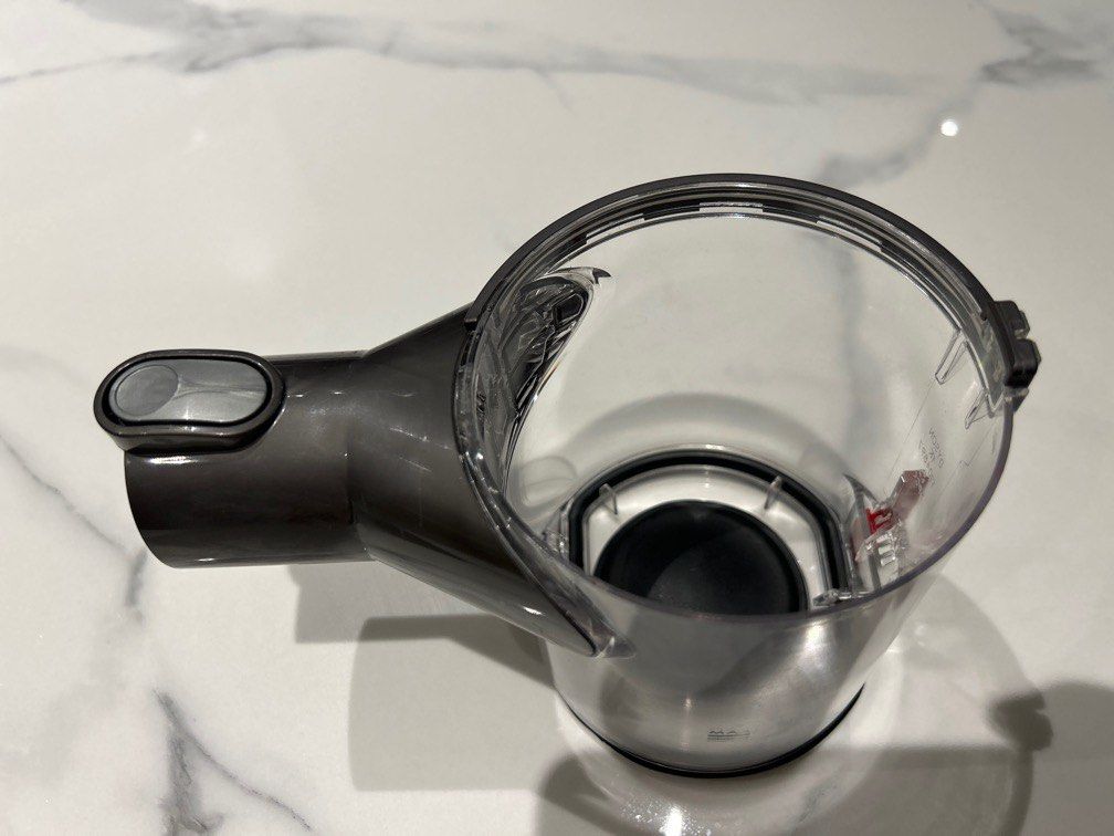 Dyson v6 cyclone bin, TV & Home Appliances, Vacuum Cleaner ...