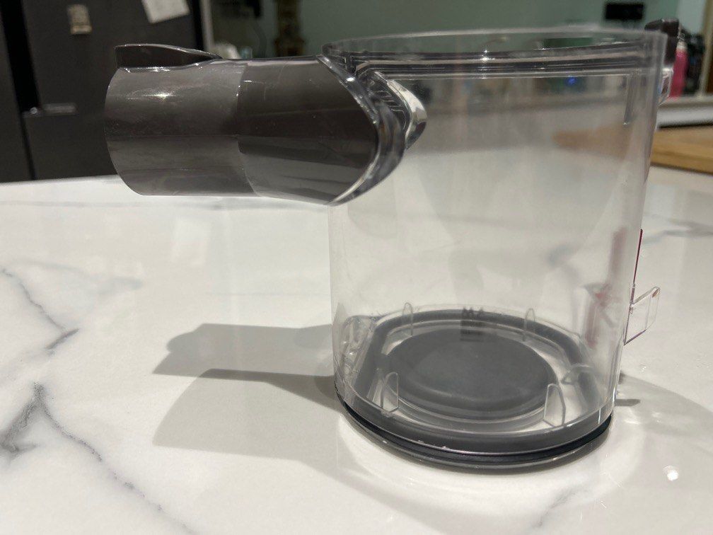 Dyson v6 cyclone bin, TV & Home Appliances, Vacuum Cleaner ...