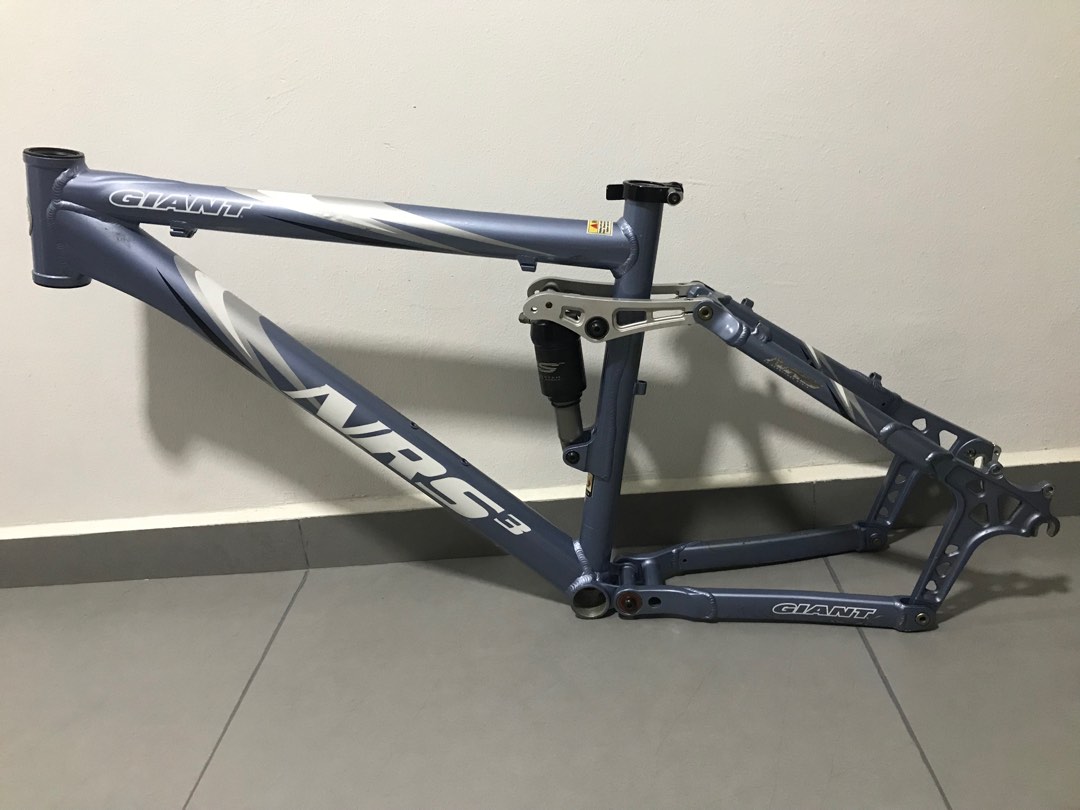 Giant NRS mtb frame, Sports Equipment, Bicycles & Parts, Parts ...