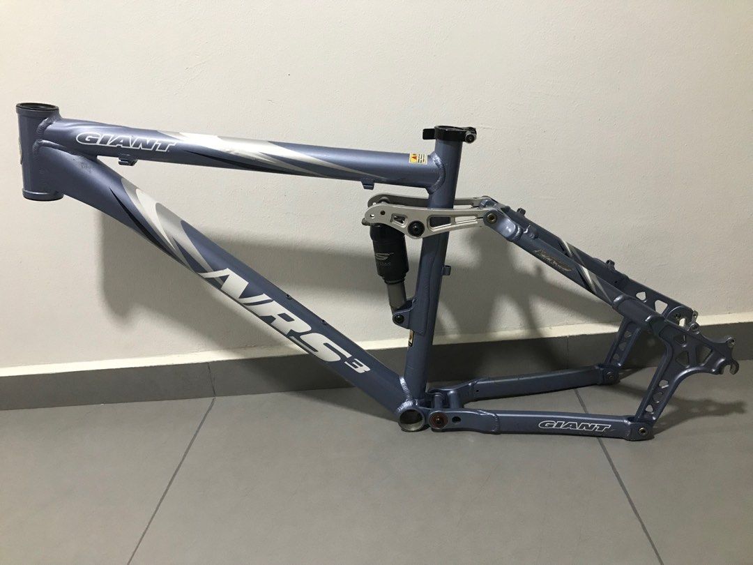 Giant NRS mtb frame, Sports Equipment, Bicycles & Parts, Parts ...
