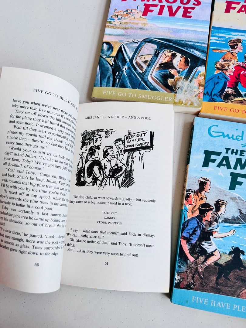 Guid Blyton The Famous Five, Hobbies & Toys, Books & Magazines ...