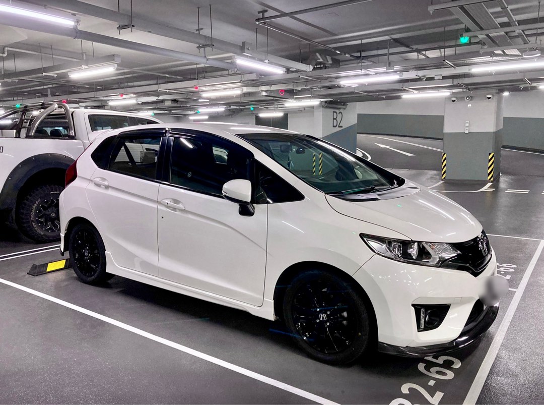 Honda FIT GK5 RS 1.5 AT Auto, 車 , 車輛放售 - Carousell