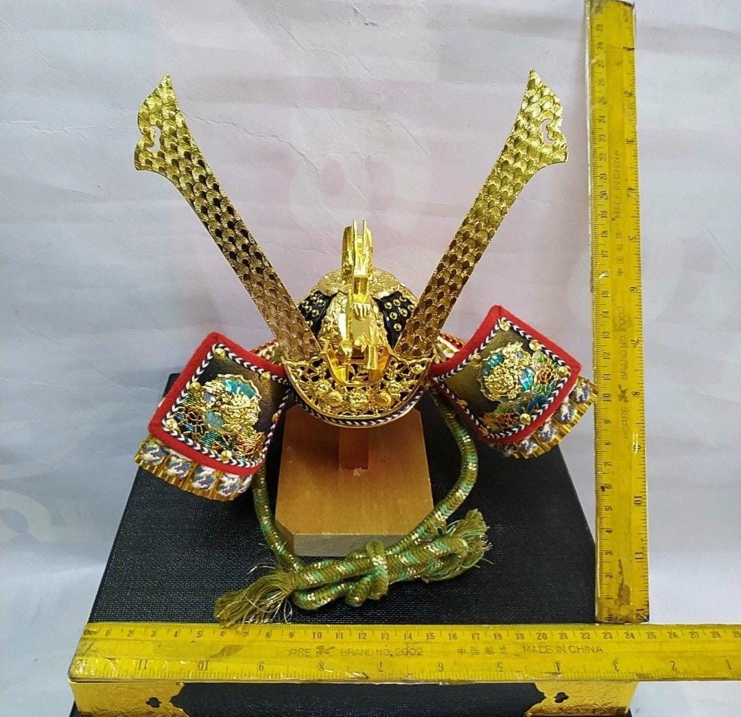 Japan Samurai Helmet Vintage Kabuto Shogun Armor Wood Box Set Japanese ...