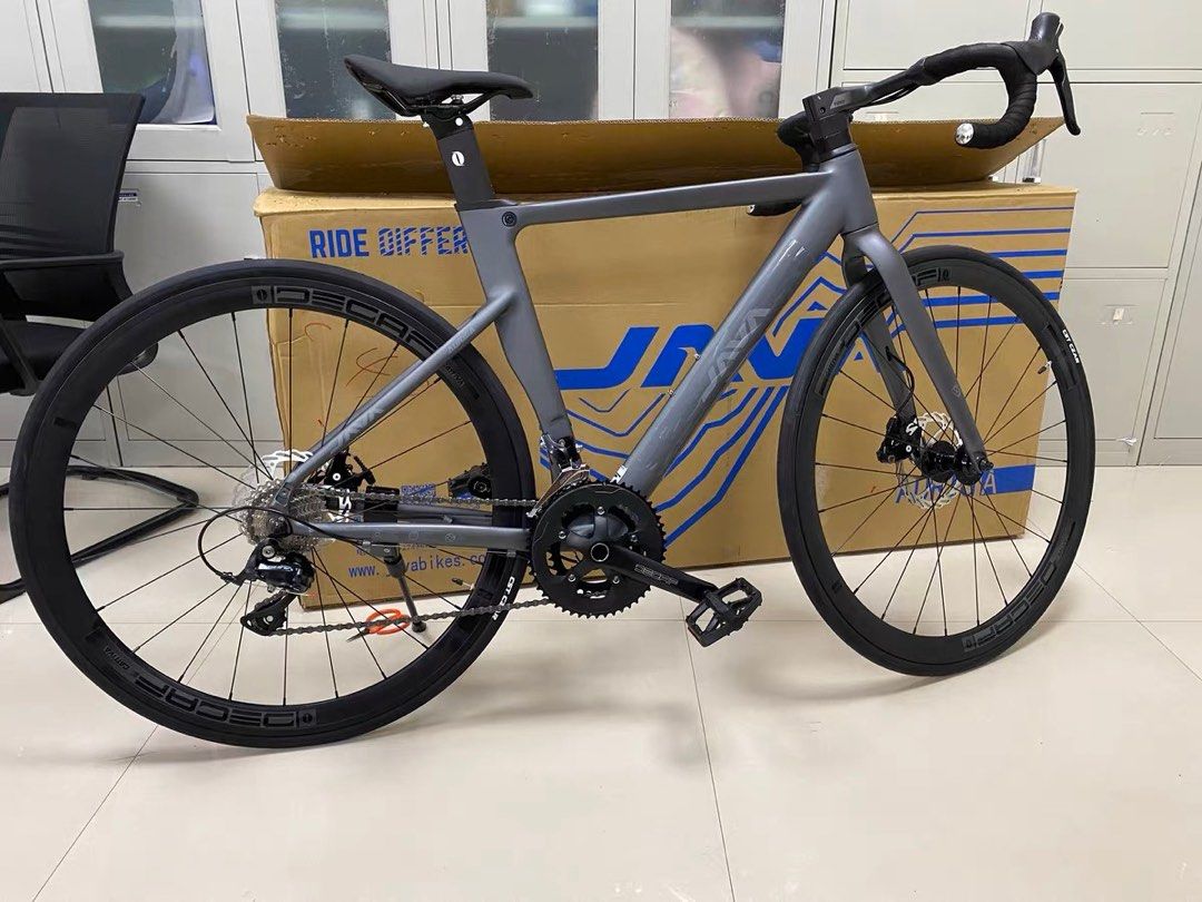 Java AURIGA Roadbike Shimano Sora Groupset with full internal routing ...