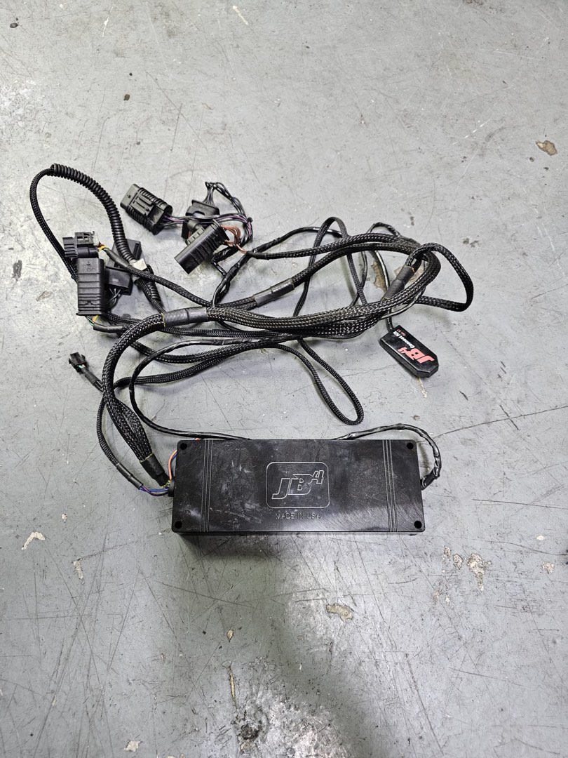 JB4 piggyback kit, Car Accessories, Accessories on Carousell