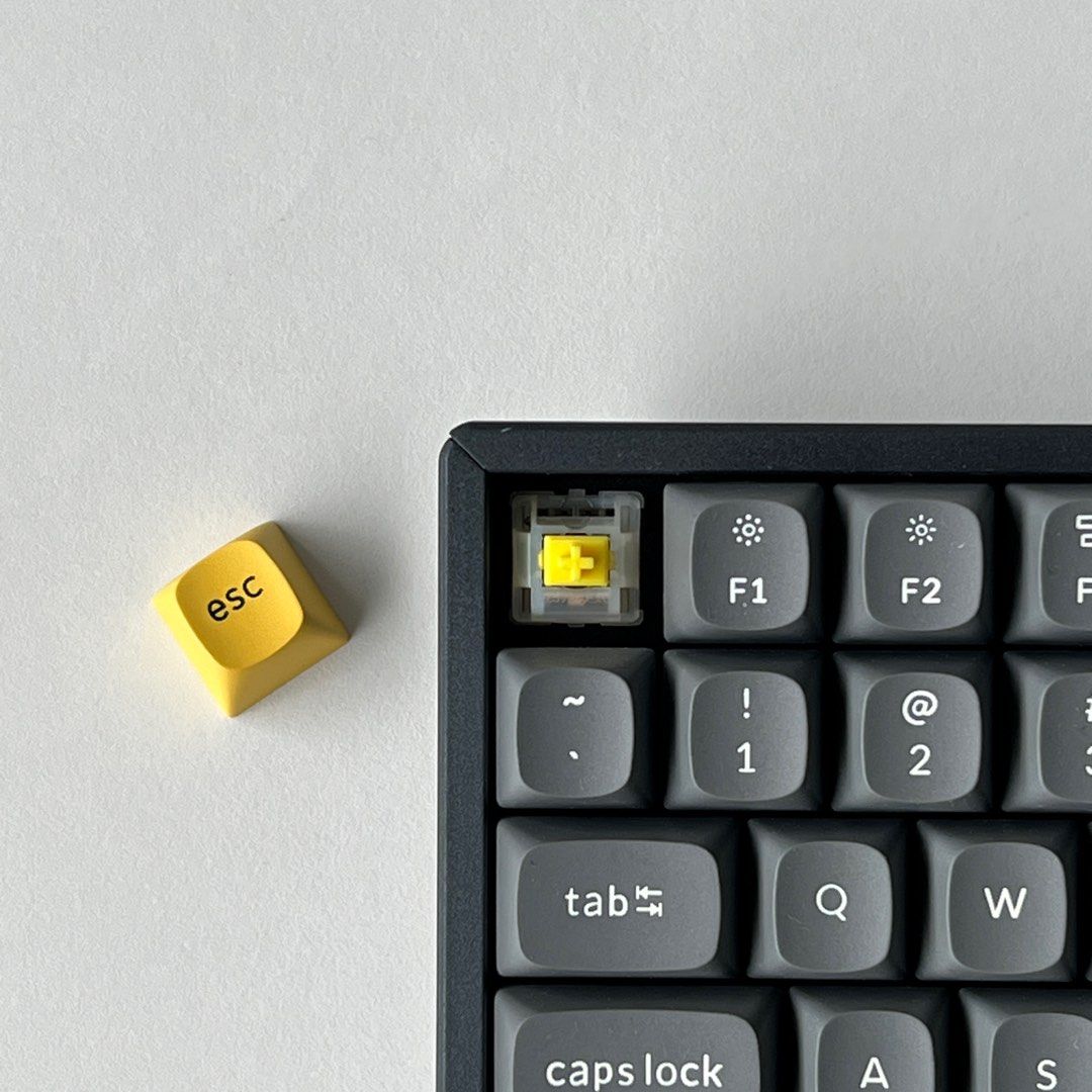 Keycron K4v2 + Dark Grey Keycaps + Gateron Milky Yellow, Computers ...