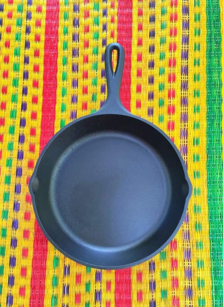 Lodge USA 9-inch Cast Iron Skillet, Furniture & Home Living ...