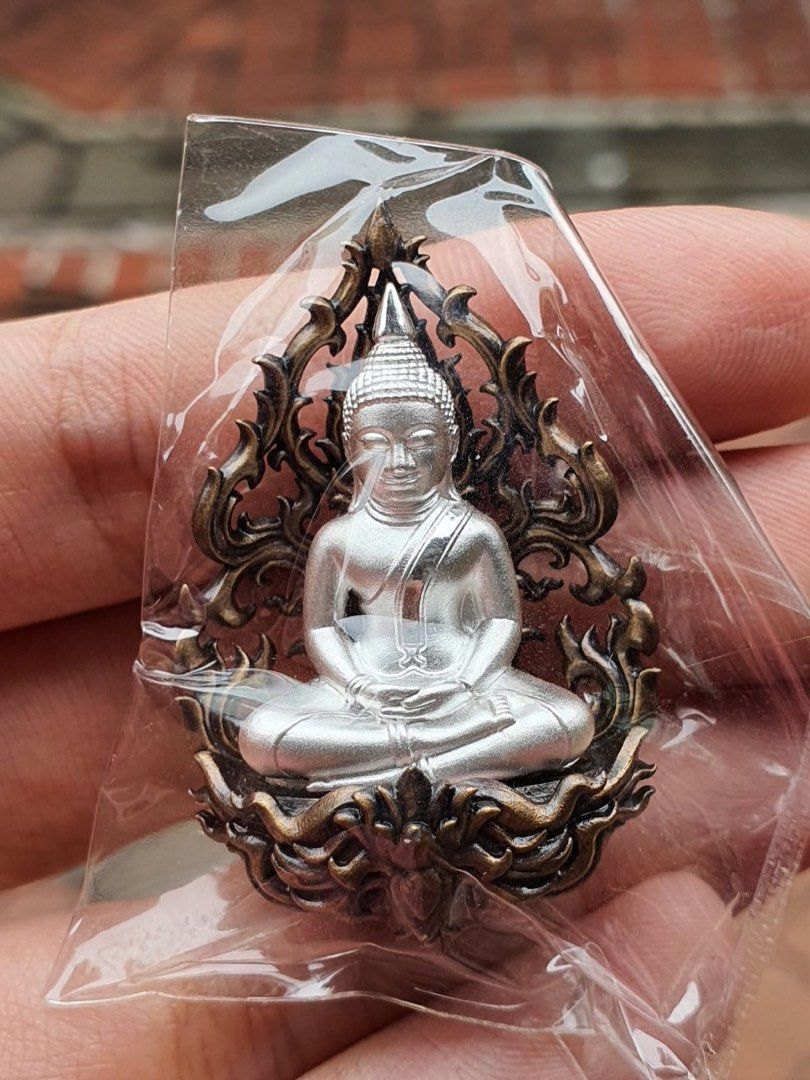 Lp Sothorn Ruay Suk Samrej Thai Amulet, Hobbies & Toys, Memorabilia ...