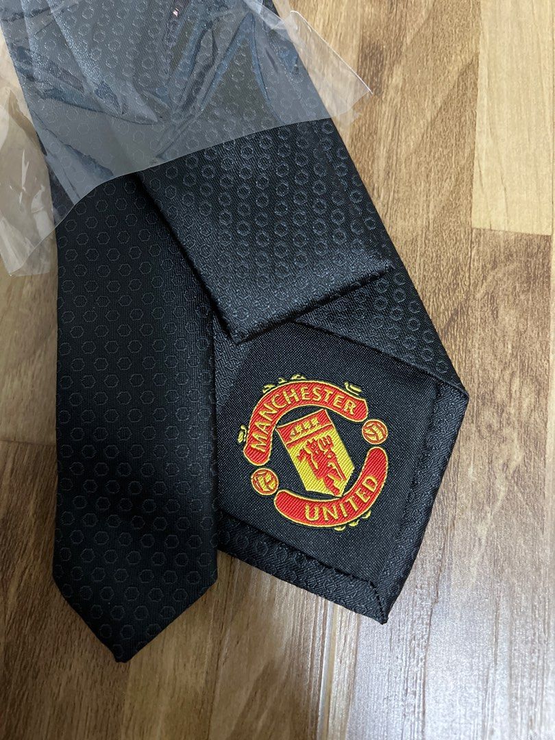 Manchester united tie, Men's Fashion, Watches & Accessories, Ties on ...