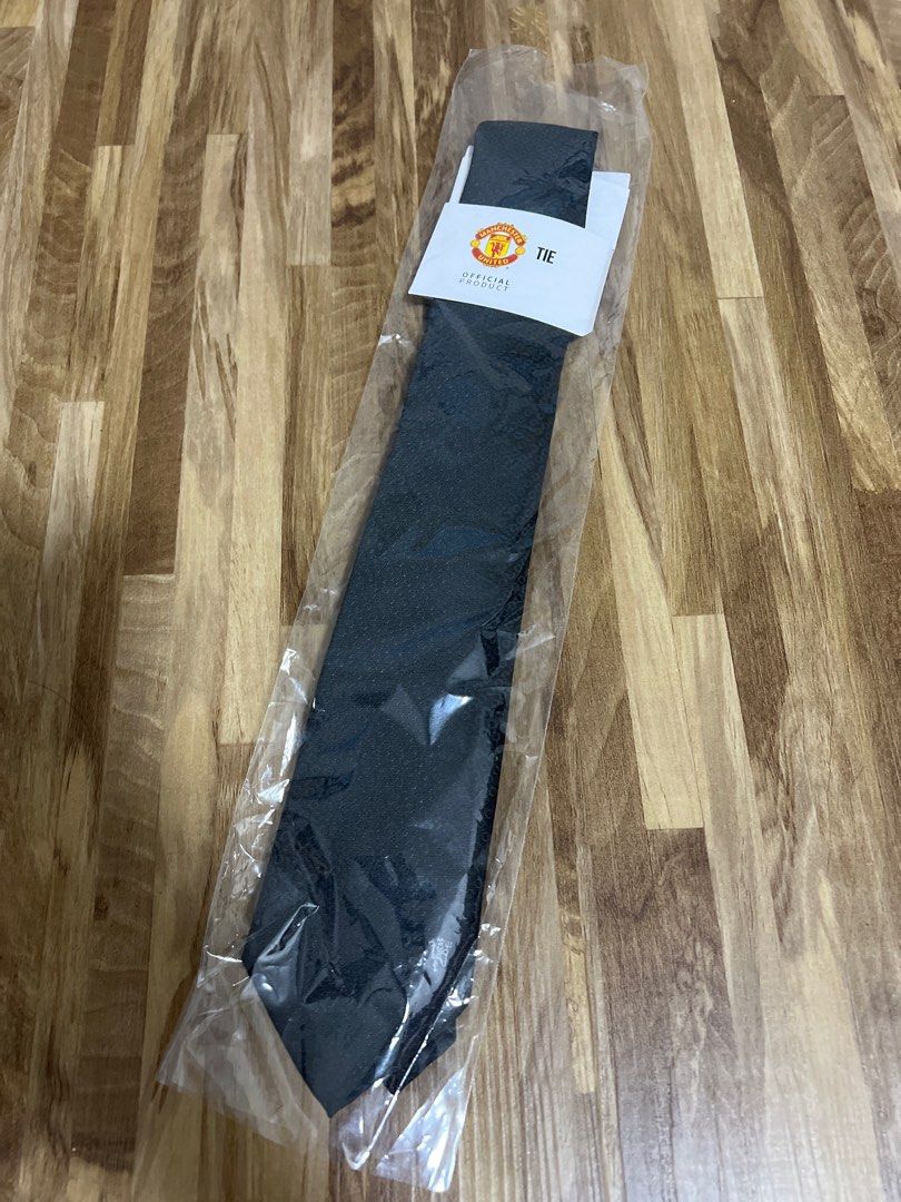 Manchester united tie, Men's Fashion, Watches & Accessories, Ties on ...
