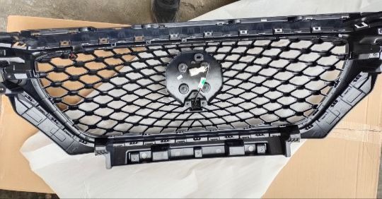 MG HS Original Front Grill, Car Accessories, Accessories on Carousell