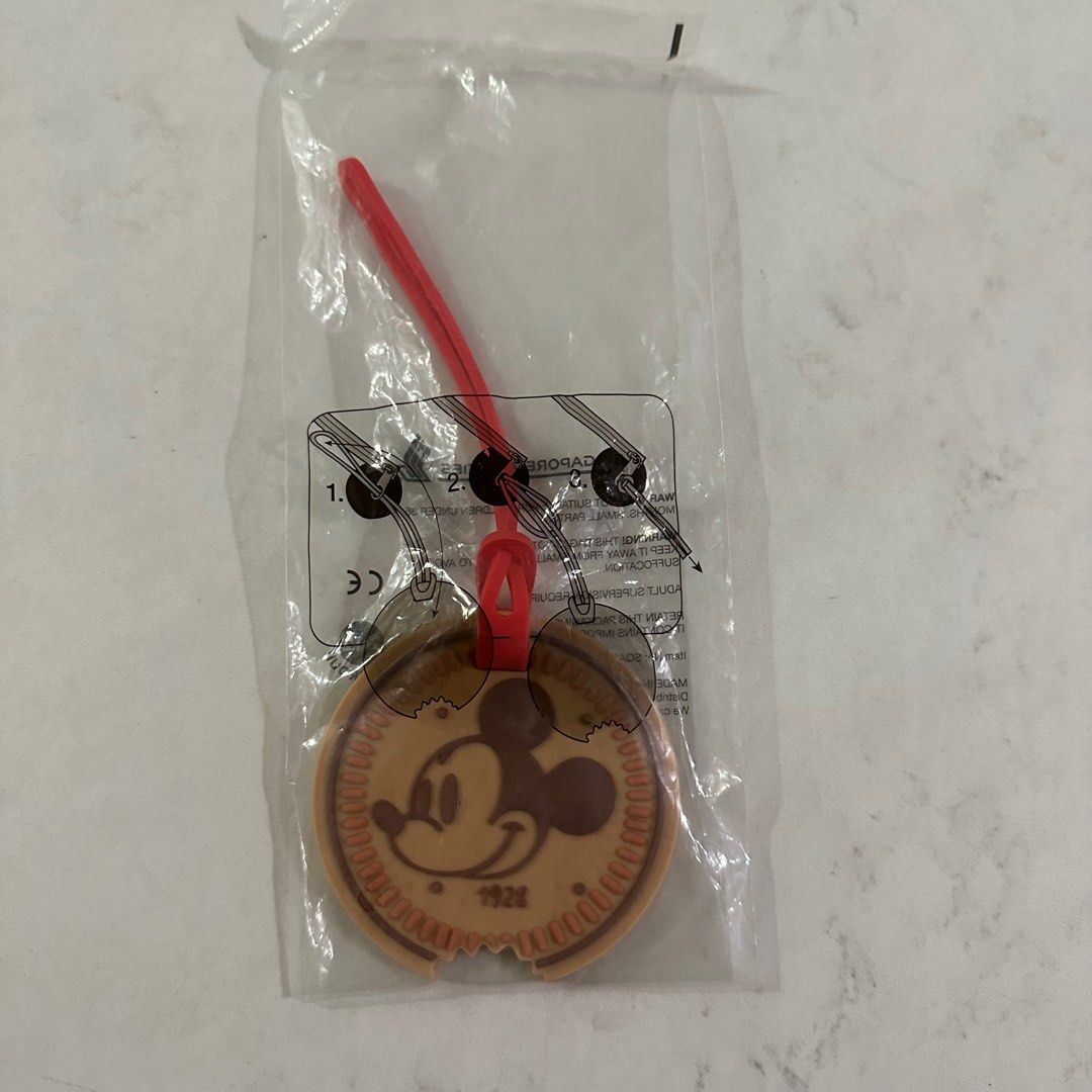 Mickey Luggage Tag | Singapore Airlines SIA exclusive, Hobbies & Toys ...