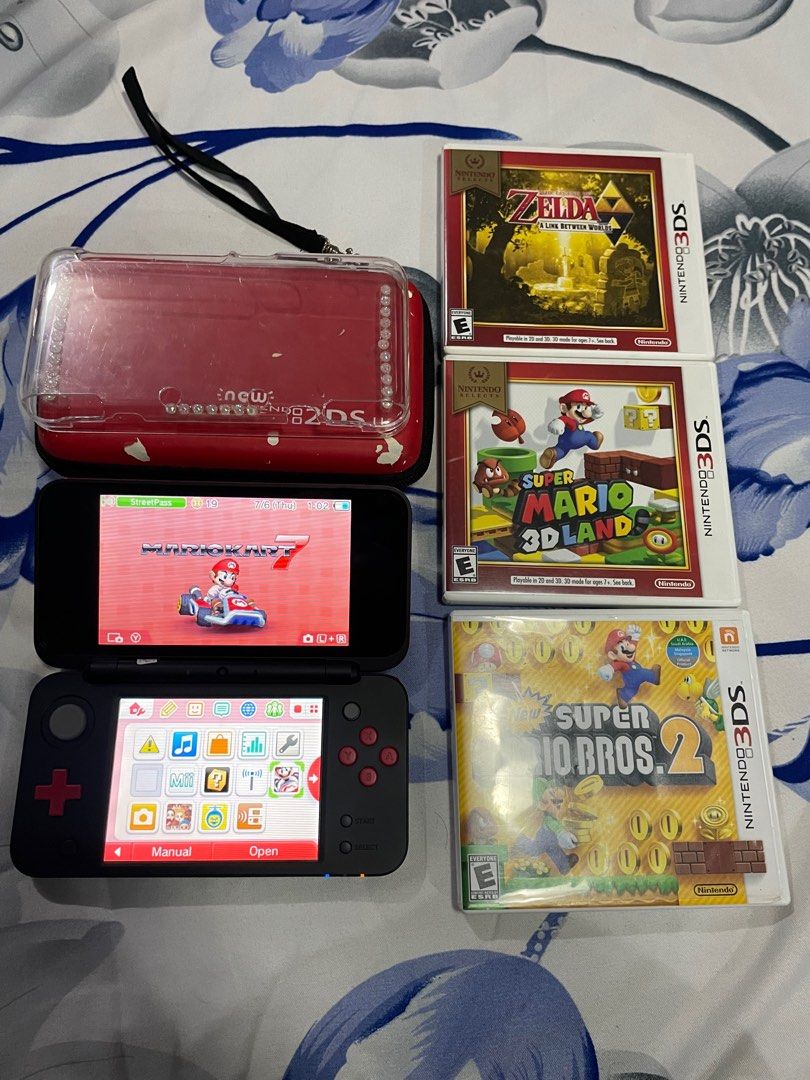 New Nintendo 2DS XL Mario Kart Ed. Mint Condition, Video Gaming, Video ...