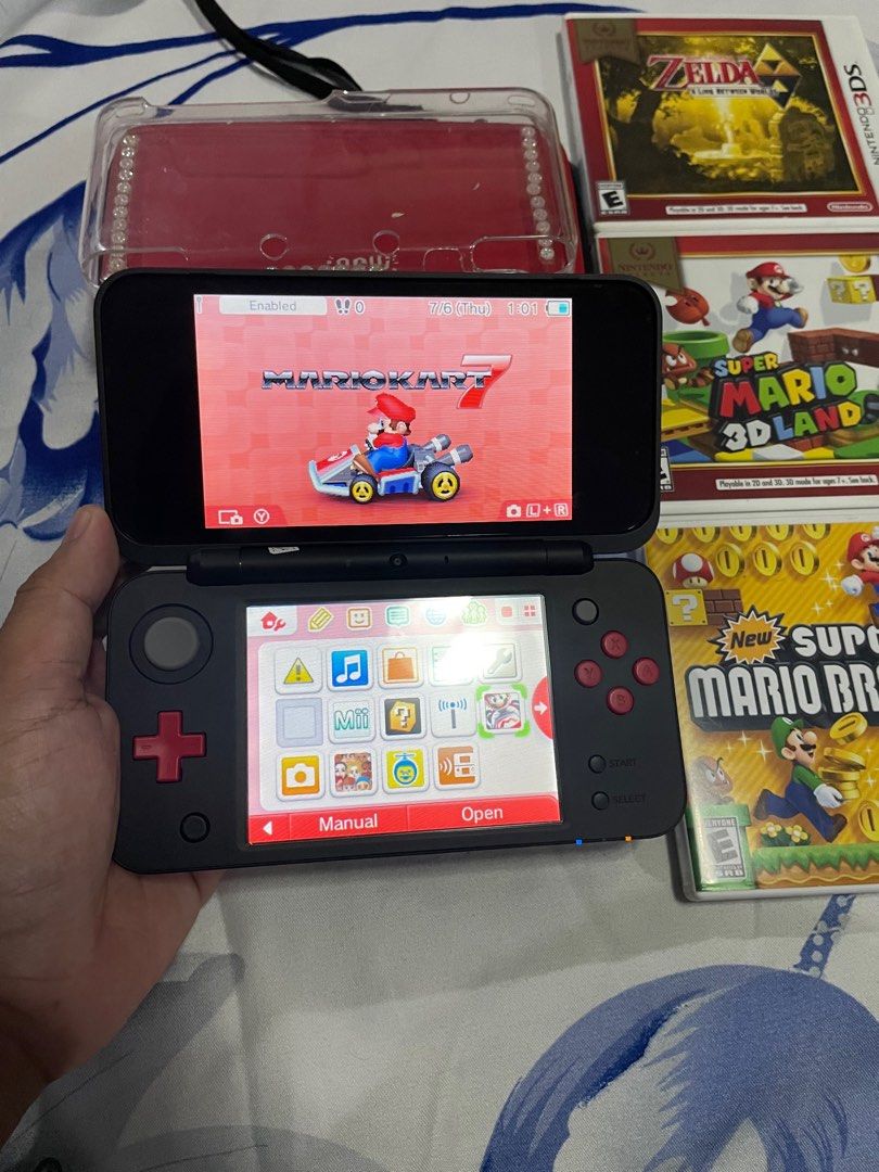 New Nintendo 2DS XL Mario Kart Ed. Mint Condition, Video Gaming, Video ...