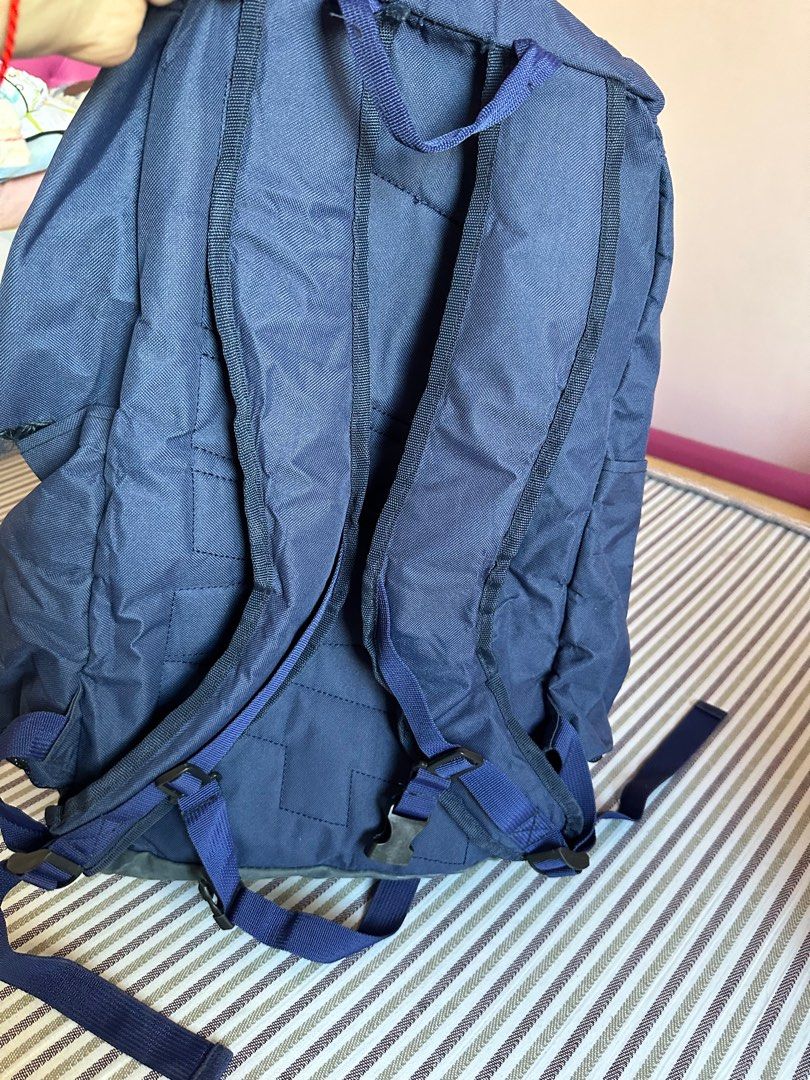 Nike big bag pack, Men's Fashion, Bags, Backpacks on Carousell