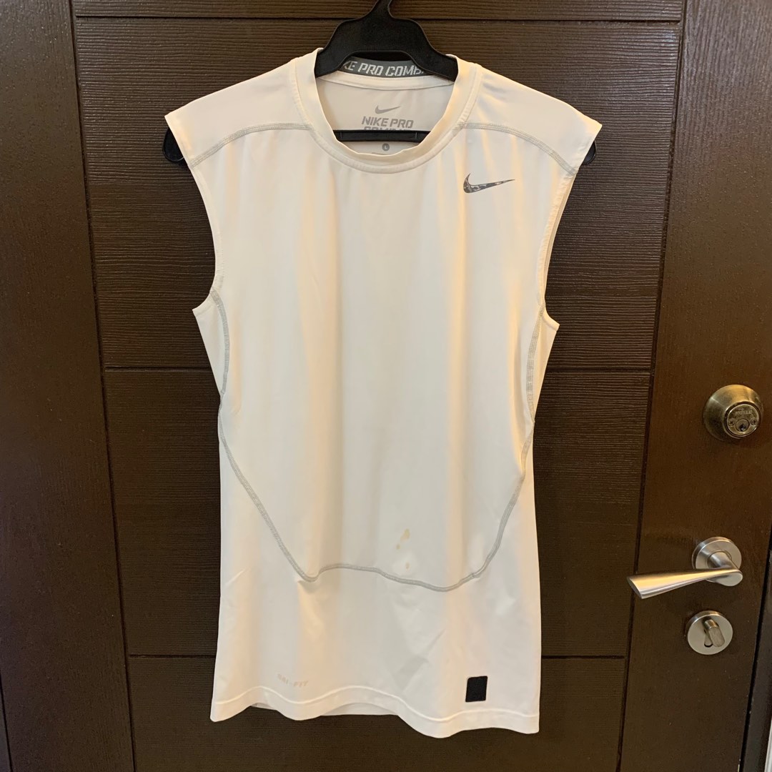 Nike Pro Combat, Men's Fashion, Activewear on Carousell
