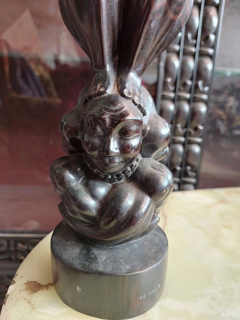 Patung kayu hitam on Carousell