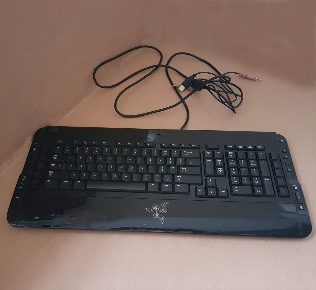 Premium Razer Tarantula Gaming Keyboard, Model RZ03-00070, Sleek, Smart ...