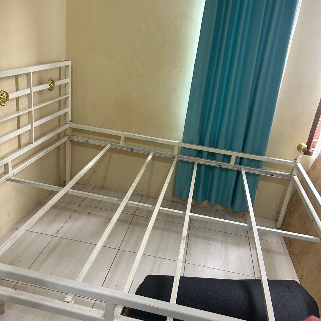 Rangka dipan divan ranjang alas kasur king springbed tempat tidur besi ...