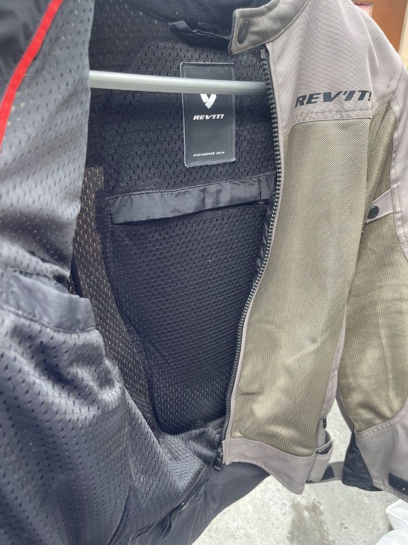 Revit Eclipse Jacket, Motorbikes, Motorbike Parts & Accessories, Helmets and other Riding Gears ...