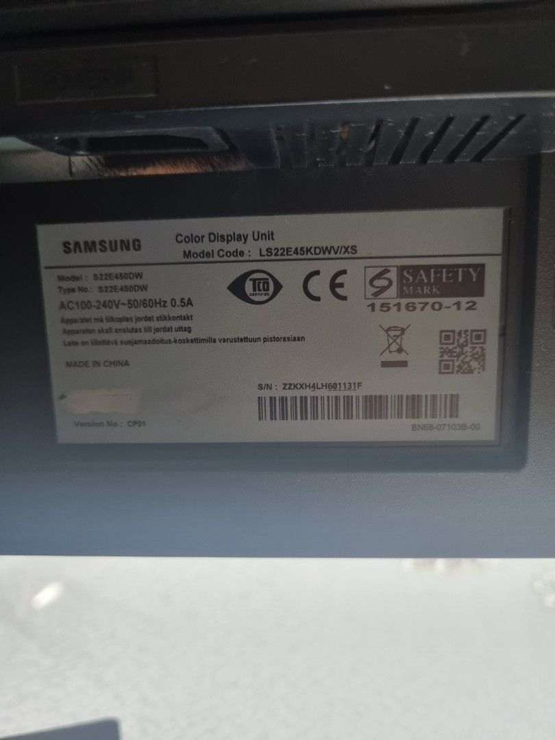 Samsung 22 inch monitor + HDMI adapter, Computers & Tech, Parts ...
