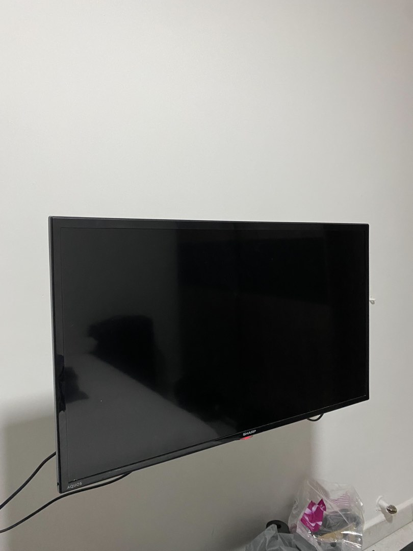 SHARP 32" DVB-T2 LED TV, TV & Home Appliances, TV & Entertainment, TV ...