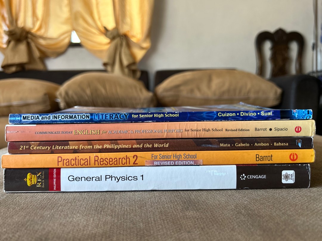 SHS G11/G12 book set, Hobbies & Toys, Books & Magazines, Textbooks on ...