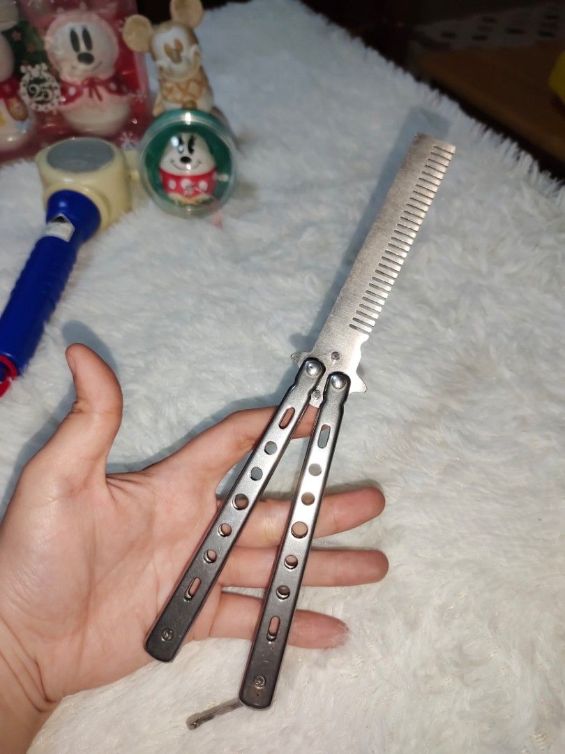 Stainless Steel Balisong Comb, Beauty & Personal Care, Hair on Carousell