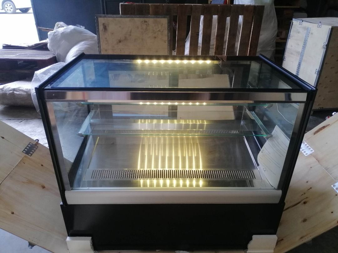 TABLE TOP CAKE DISPLAY CHILLER BOX TYPE (BLACK & WHITE) on Carousell