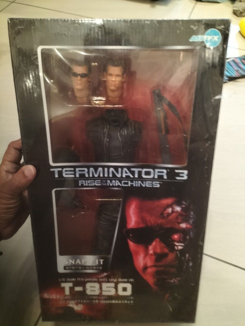Terminator 3 T-850 Figurine, Hobbies & Toys, Toys & Games on Carousell