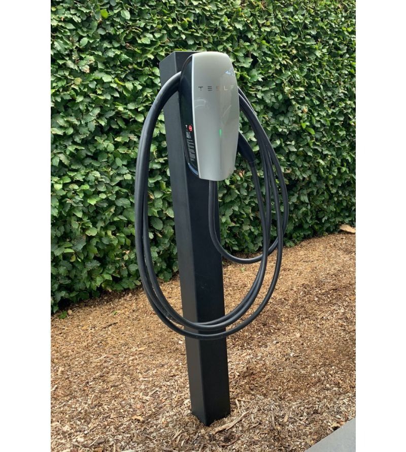 Tesla Wall Connector Gen 2, 其他, 其他 - Carousell