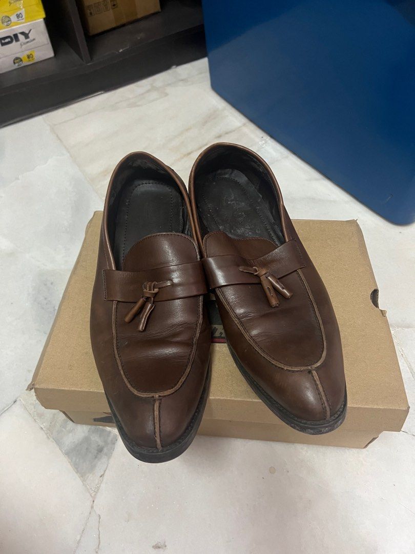 Tomaz lofar leather, Men's Fashion, Footwear, Dress shoes on Carousell