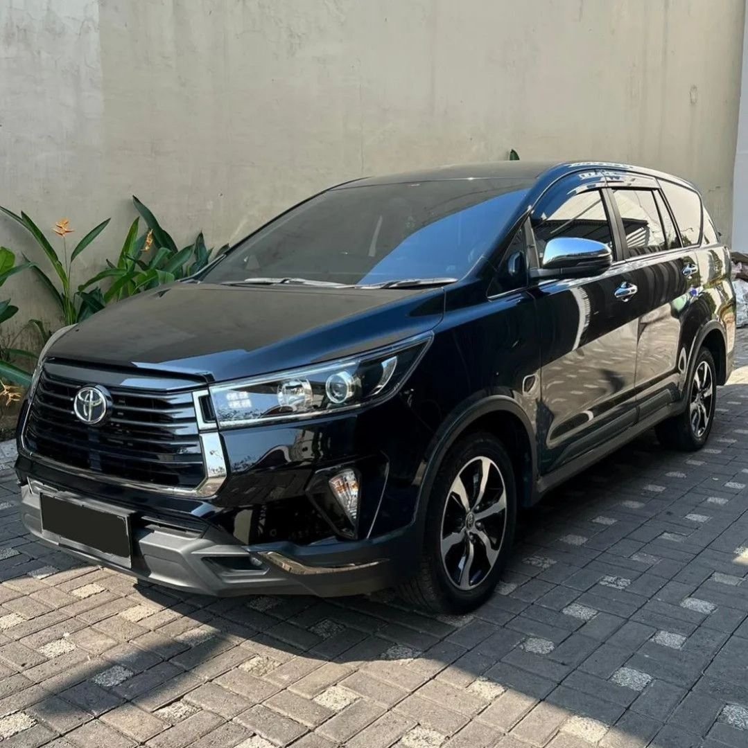 Toyota Innova Venturer A/T Diesel 2022, Mobil & Motor, Mobil untuk ...